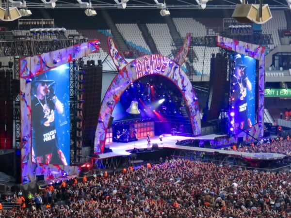 AC/DC Announces Major New Tour - Entertainment News Nation
